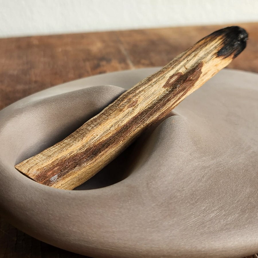 "Noura" Ceramic Palo Santo Holder – Soulscape